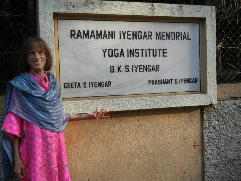 Facets of brilliant teaching, the Iyengar family | Lisa Walford